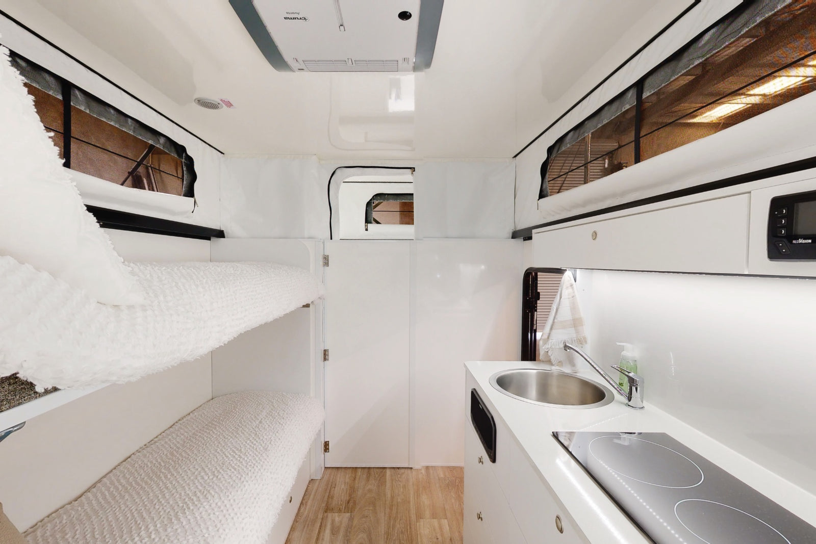 ALPINE-16 FAMILY – Alpine Campers