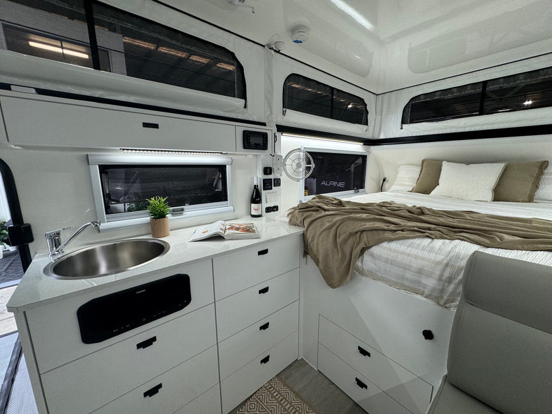 Off-Road Hybrid Camper Range – Alpine Campers